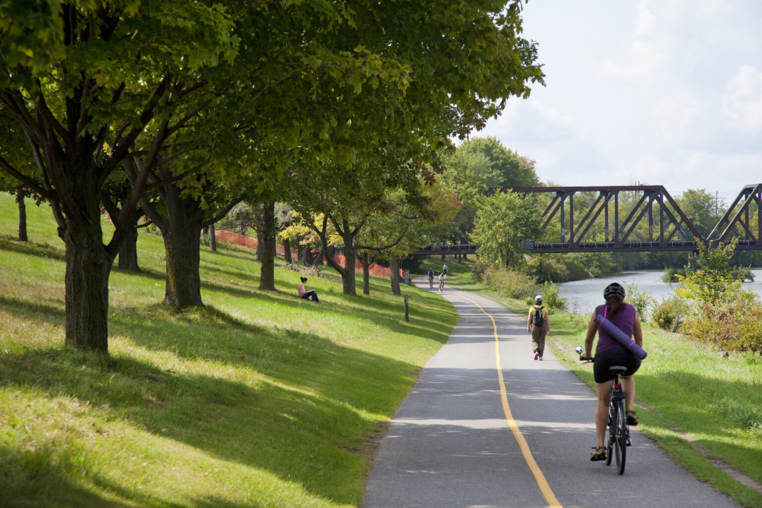 Moving to Canada? Here are 4 Reasons Why You Should Live & Work in ...